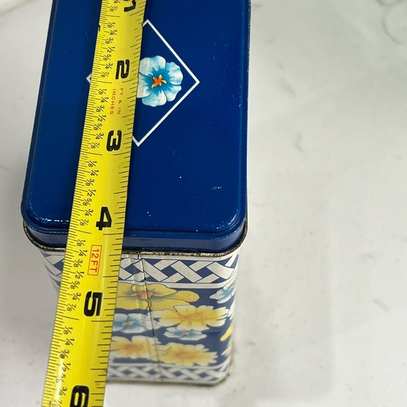 Vintage | Kitchen | Vintage Equal Nutrasweet Sweetener Tin Blue Yellow ...